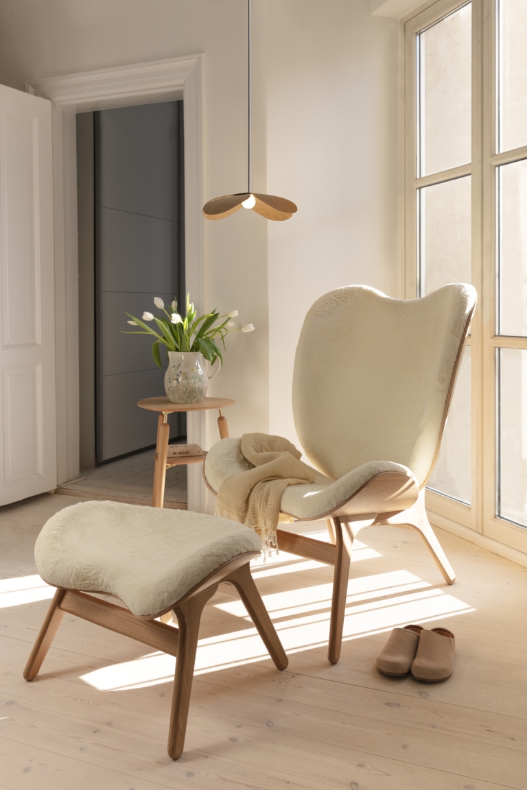 Drewniana lampa wisząca Forget Me Not M z naturalnego dębu